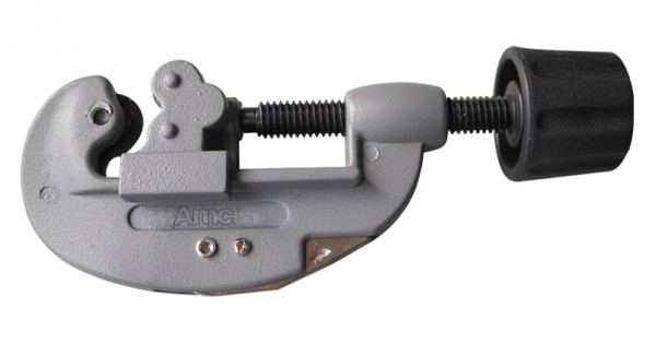 Pipe cutters