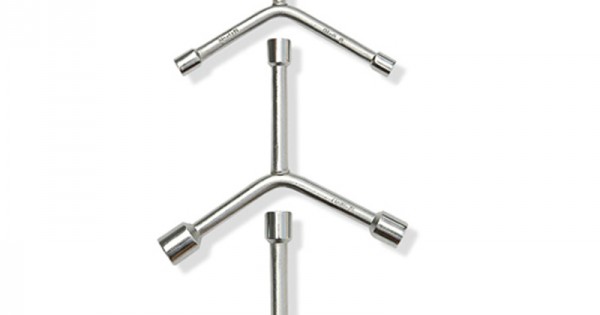 Y-type plug wrench